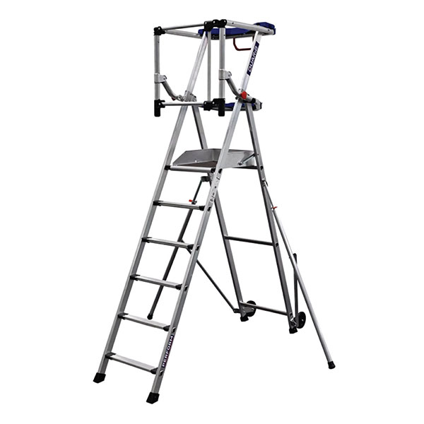 Escabeau PIRL autostable avec garde-corps articulé