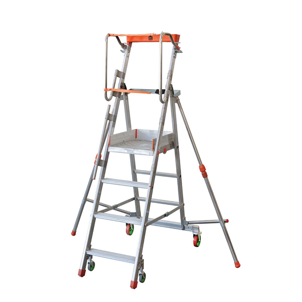 Escabeau industriel roulant et ultra léger