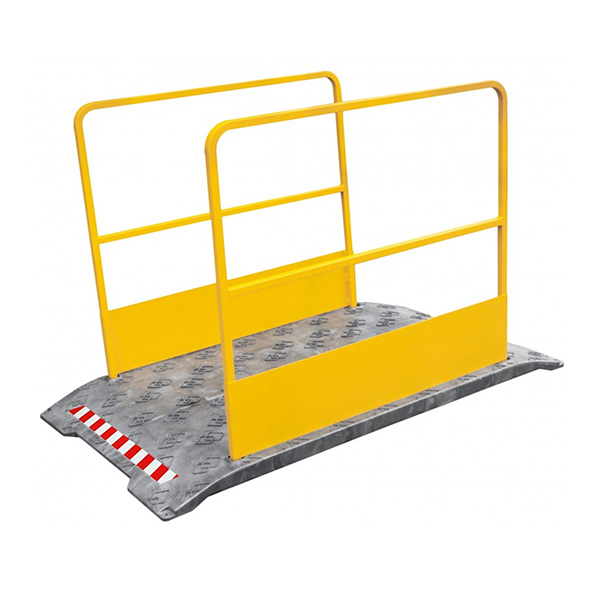 Fahr- und Laufbrücke mit oder ohne Geländer. Max. Traglast 1000kg