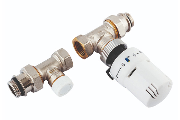 Fixation pour radiateur fonte : console et pied