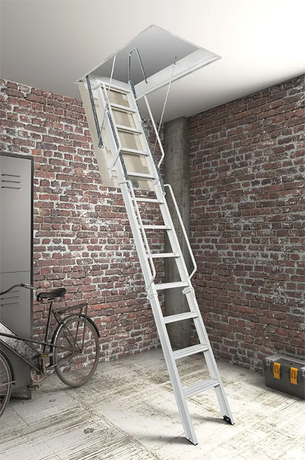 Scala retrattile grandi altezze fino a 4.55m