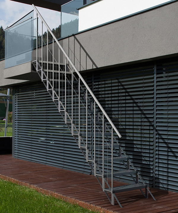 Scala tradizionale : a chiocciola, ad angolo e anche esterne